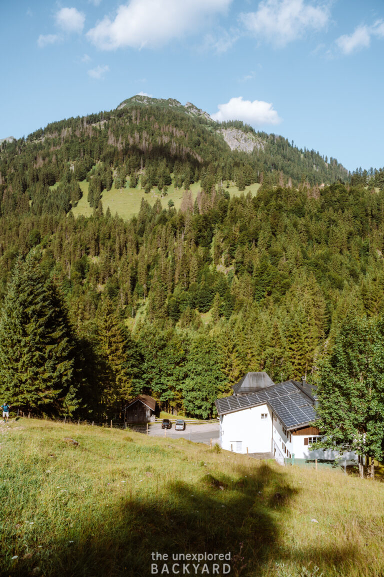 How To Hike To Lake Schrecksee: The Highest Alpine Lake In Germany ...
